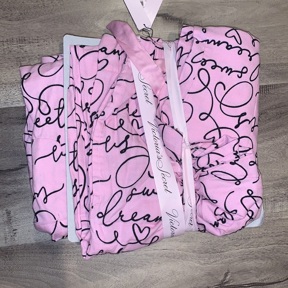 Bnwt Victoria’s Secret Signature Monogram Pajamas - Gem